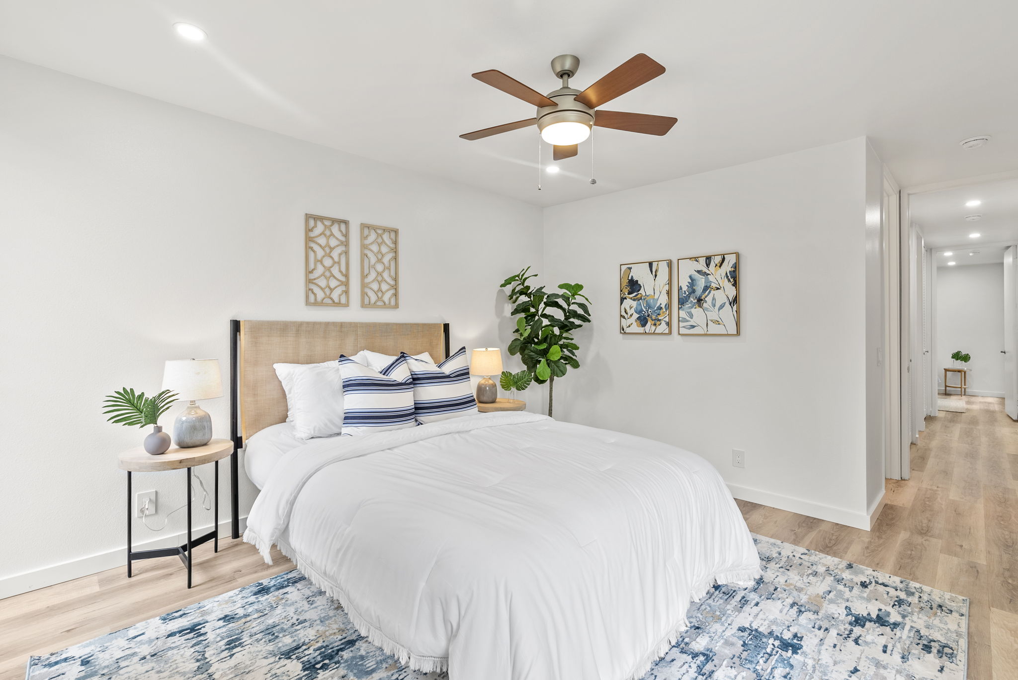 Click-Lock vs. Glue-Down LVP: Which Installation Method Works Best in ...